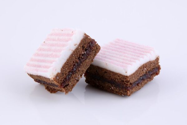 Kaye's Cinnamon Slice - Kaye's Bakery